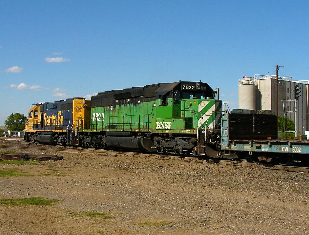 BNSF 2203 & BNSF 7822